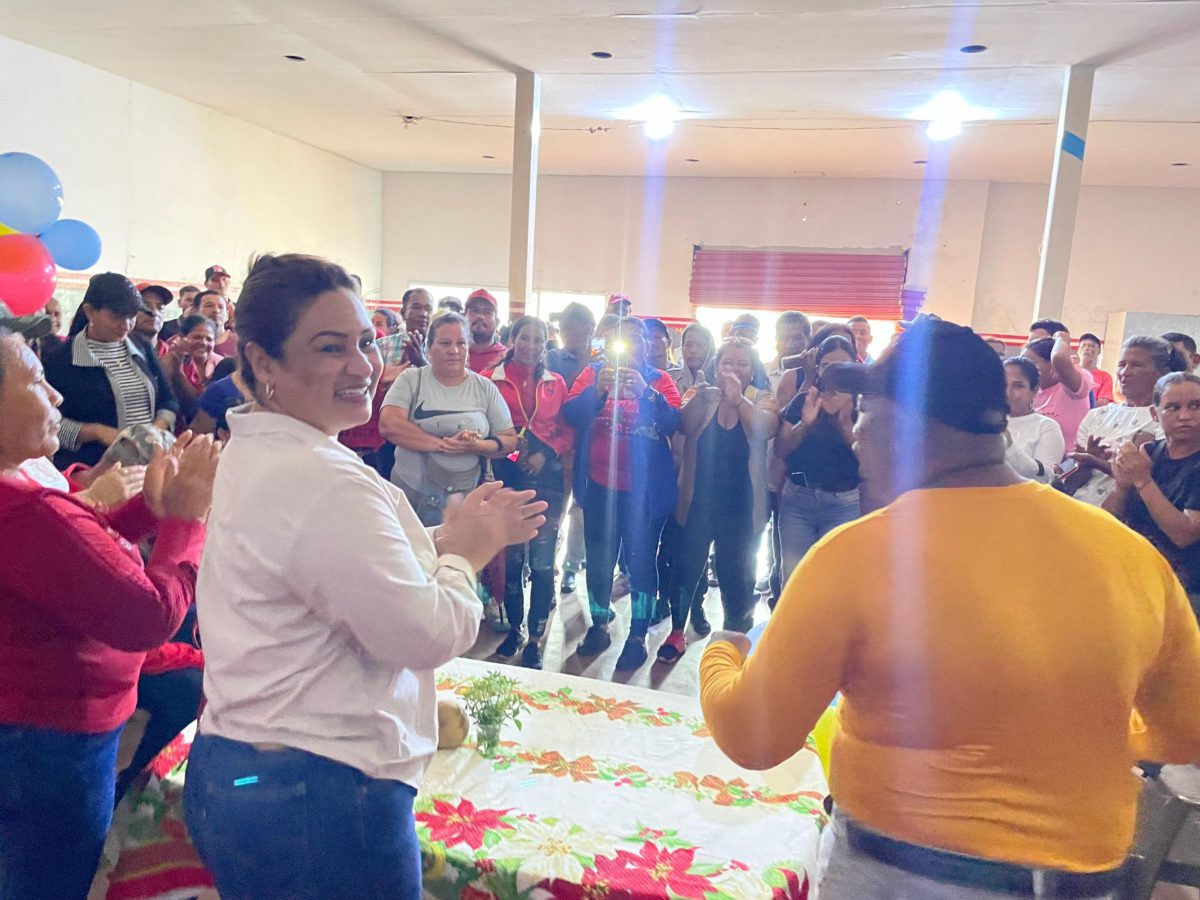 Alcaldesa de Piar afina maquinaria en La Toscana para el 25 de mayo